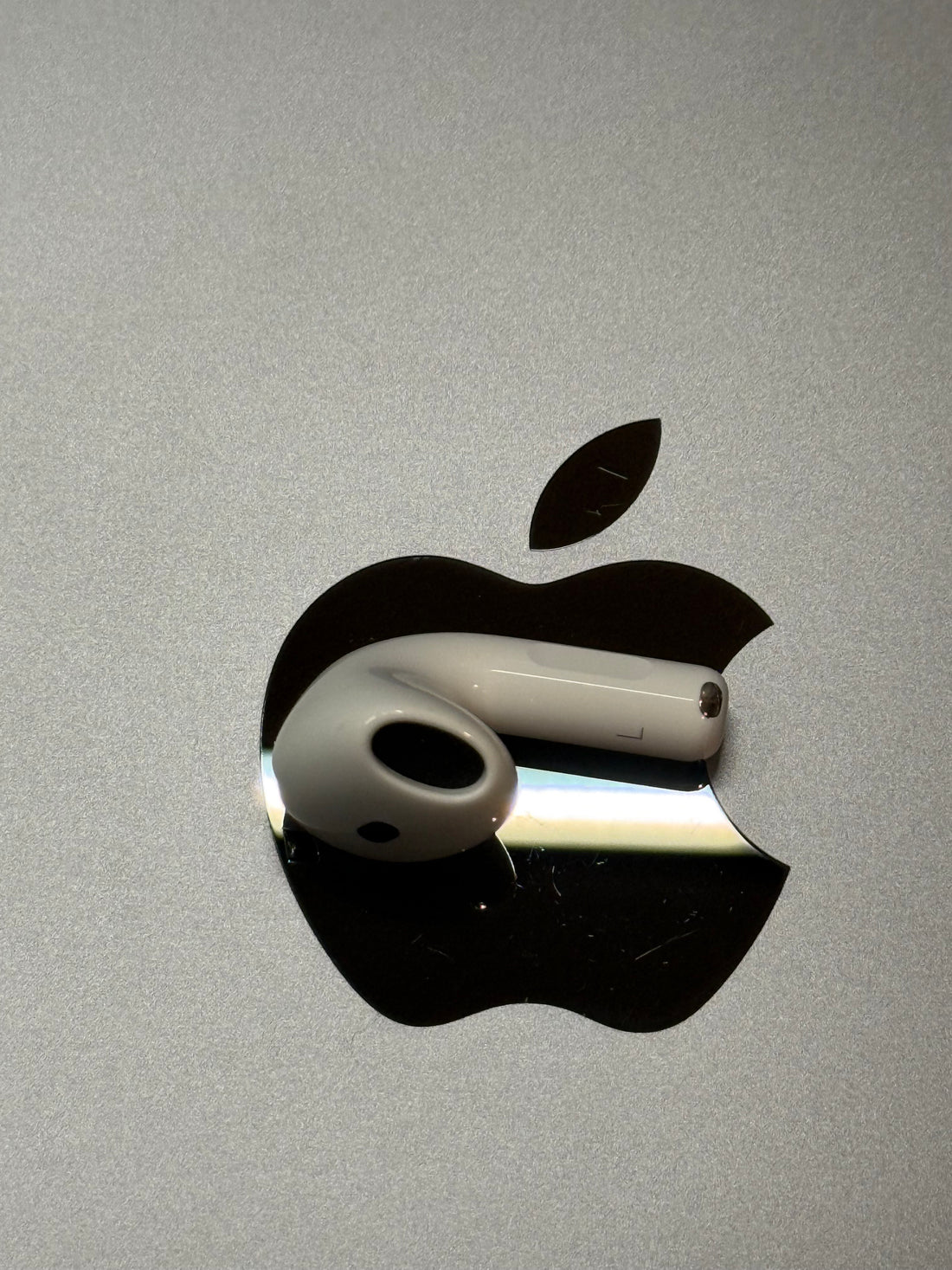 Genuine Apple AirPods 4th Gen (Left Side Only) Replacement - Model A30 ...